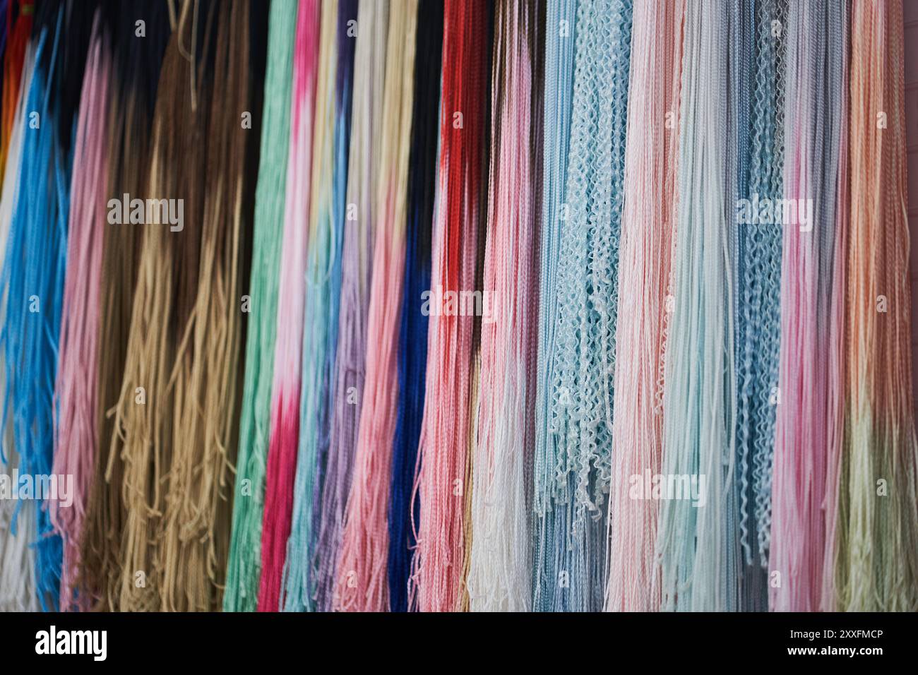 Zizi's colored pigtails from kanekalon. Artificial hair for braiding ...