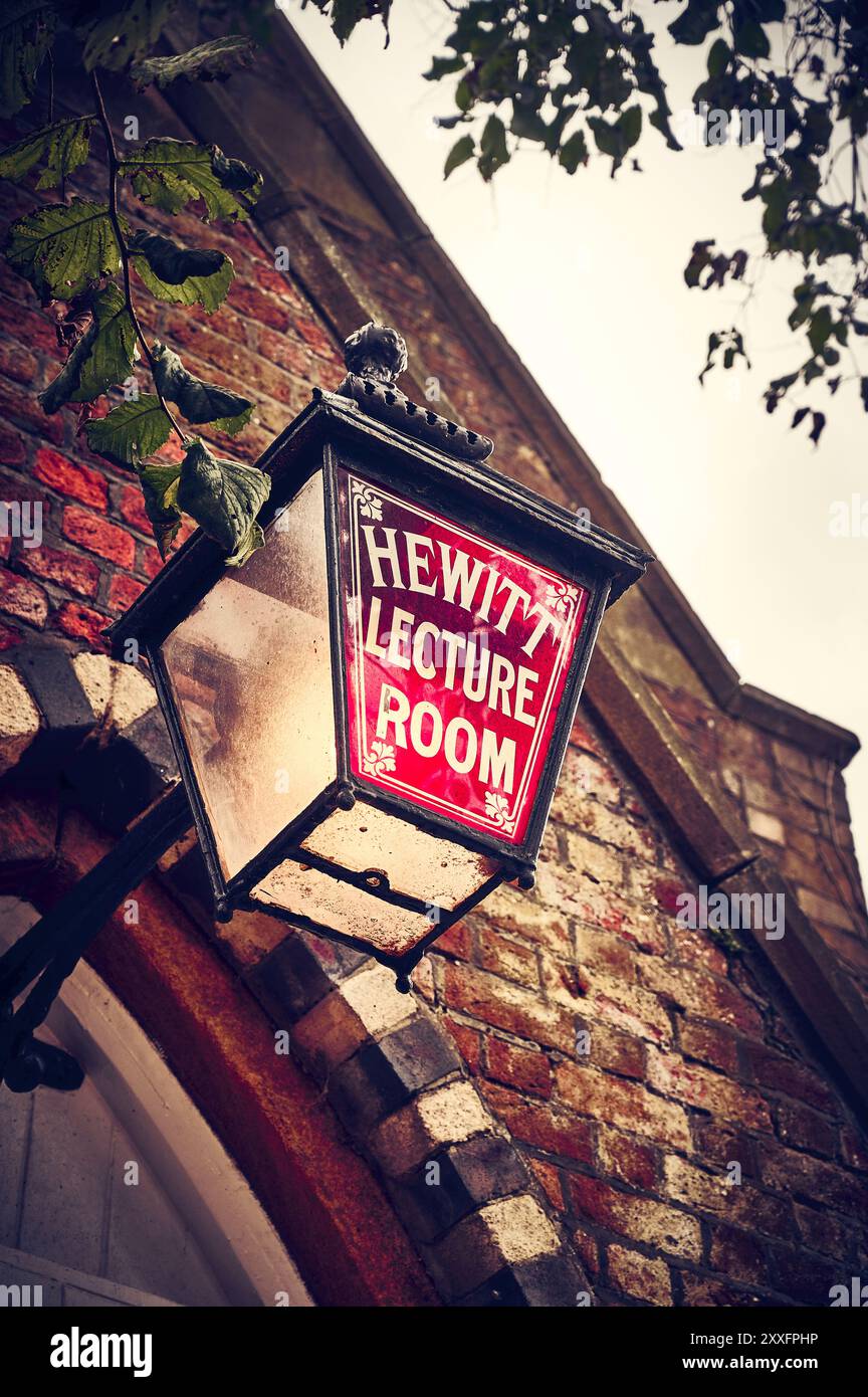 Old style Victorian lamp above building entrance Stock Photo - Alamy