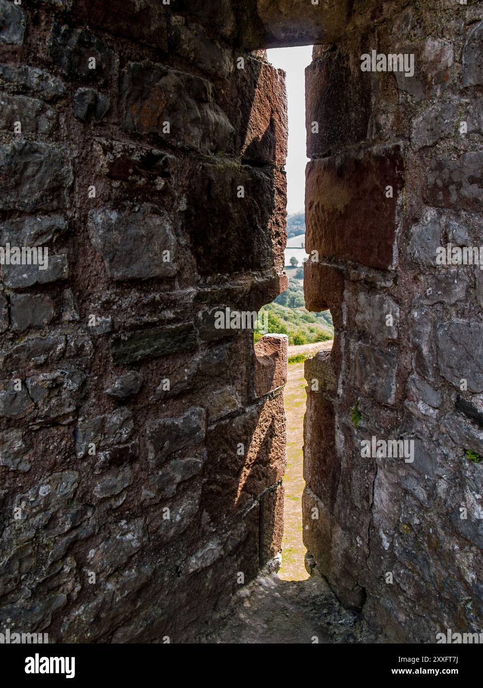 Loophole in wall medieval castle hi-res stock photography and images ...