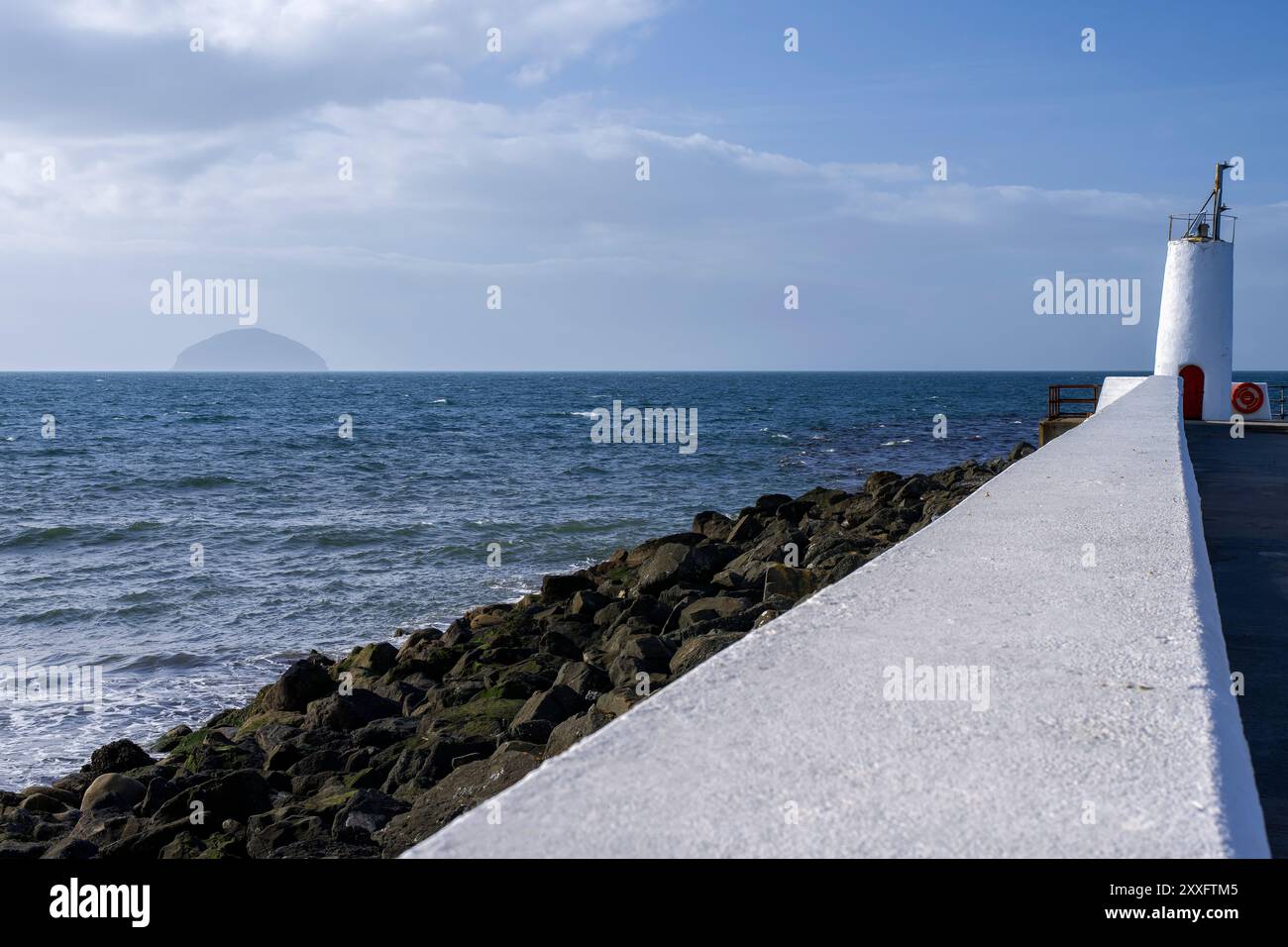 Girvan shore hi-res stock photography and images - Alamy