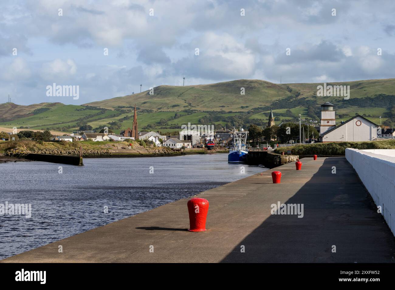 Girvan harbour hi-res stock photography and images - Alamy