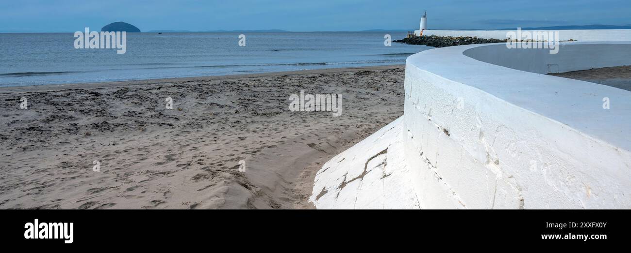 Girvan ligthhouse hi-res stock photography and images - Alamy