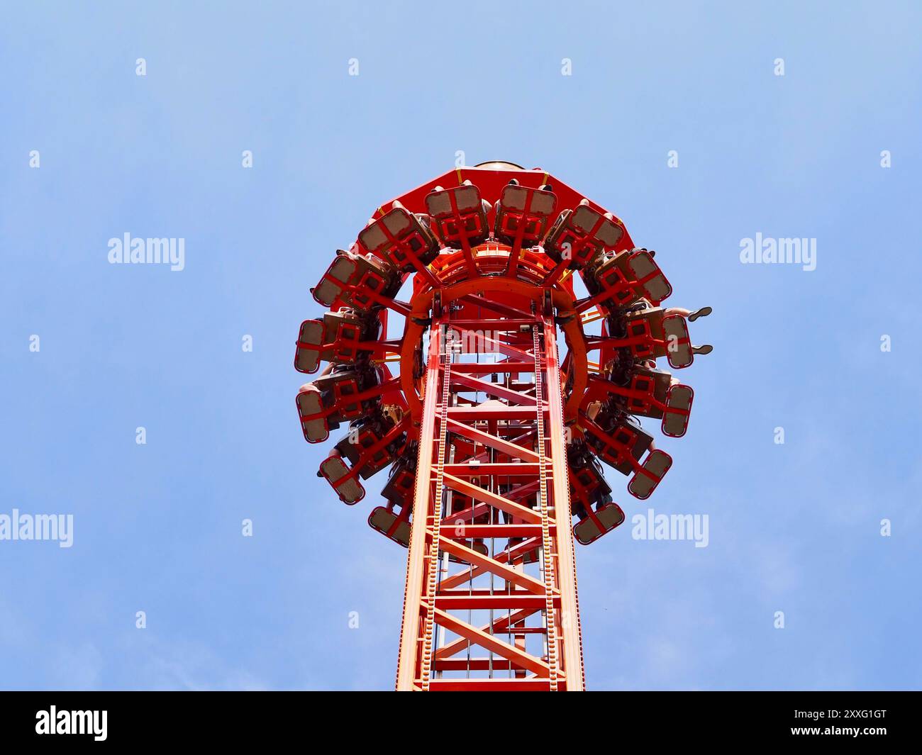 People falling from the sky hi-res stock photography and images - Alamy
