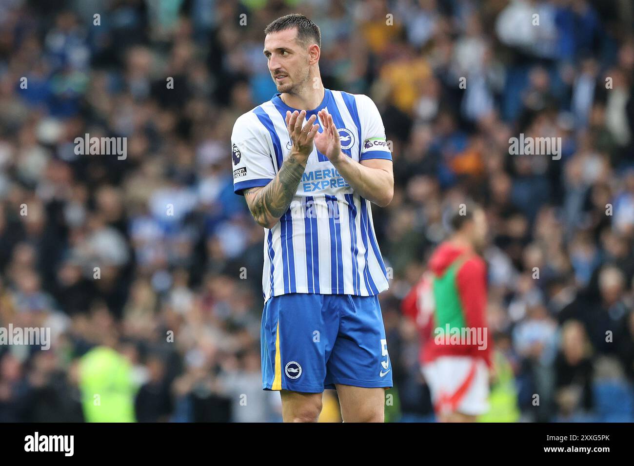 Brighton footballer lewis dunk hi-res stock photography and images - Alamy
