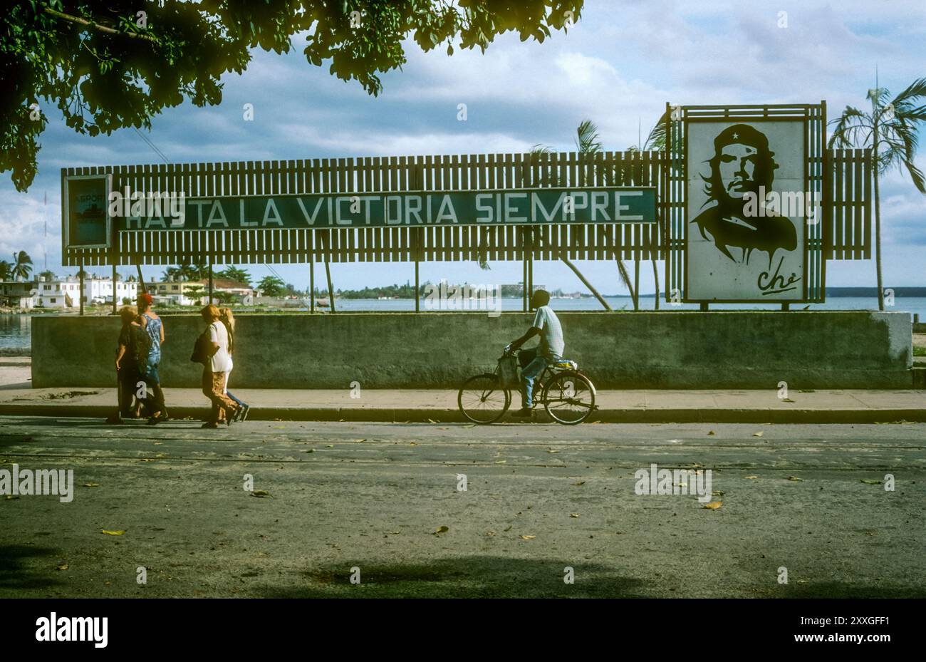 Che guevara poster posters hi-res stock photography and images - Alamy