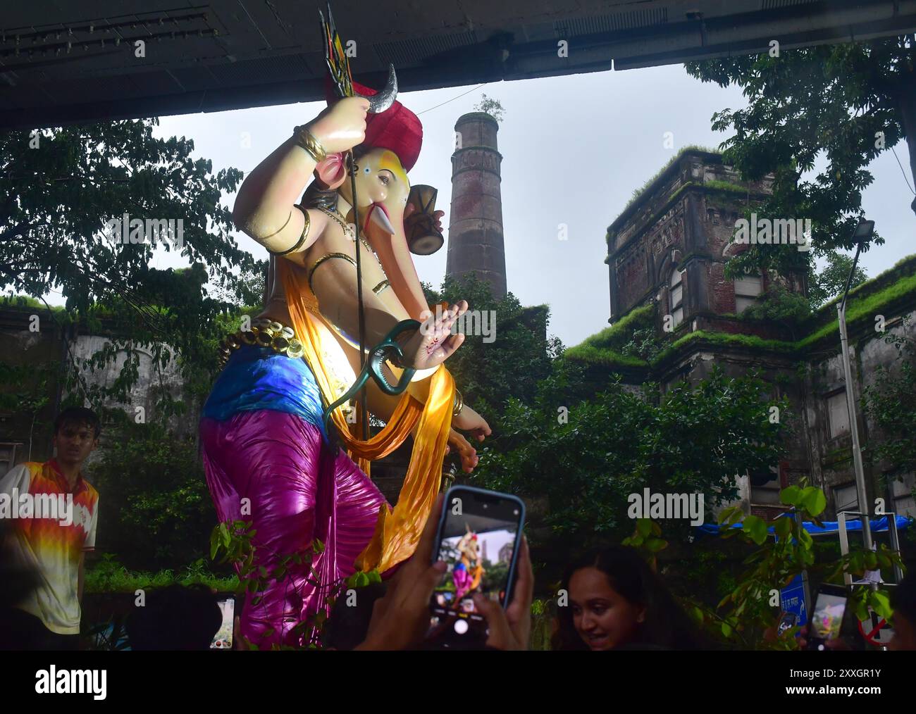 Mumb ai hi-res stock photography and images - Alamy