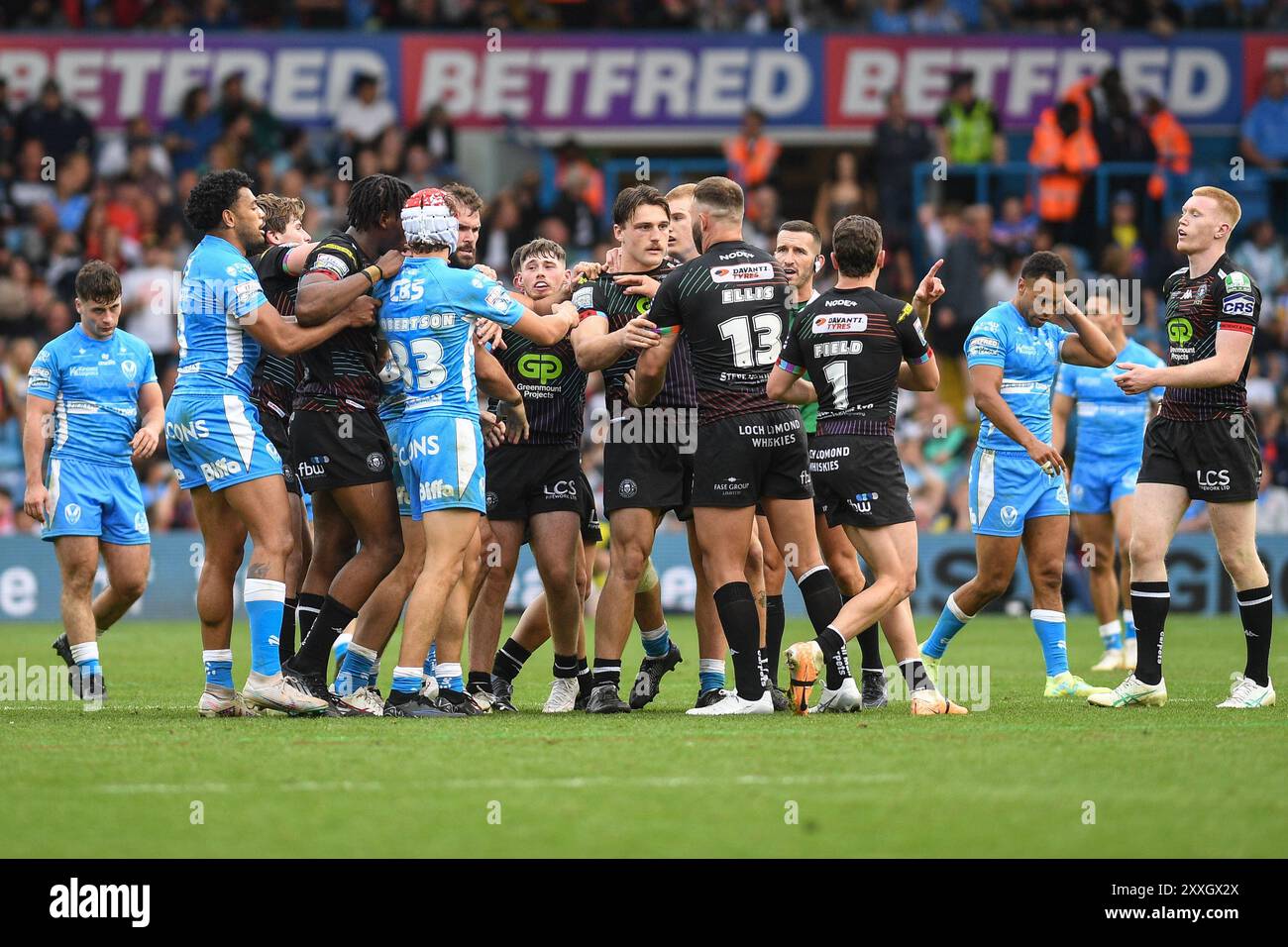 Leeds, England - 17th August 2024 - Opinions exchanged. Rugby League ...
