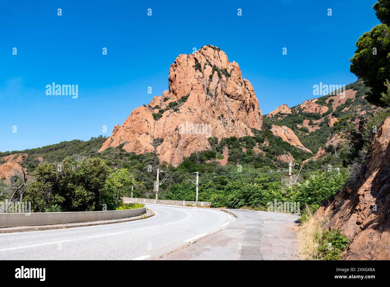 Views along Corniche d’Or or Corniche de l’Esterel beautiful coastal ...