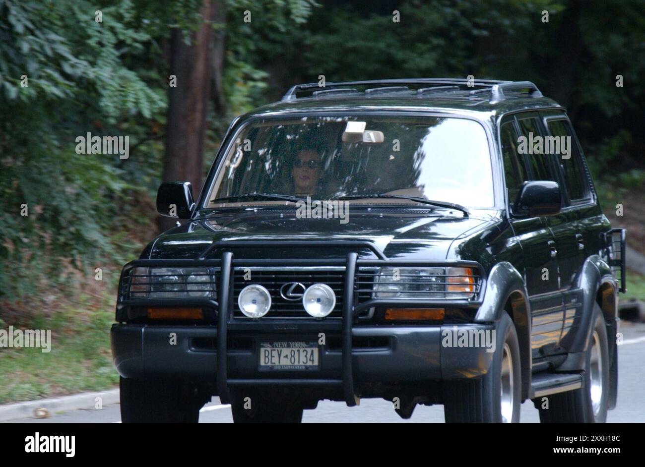 Merrill Stenbeck forlater Mayville Farm for å dra til flyplassen Stock ...