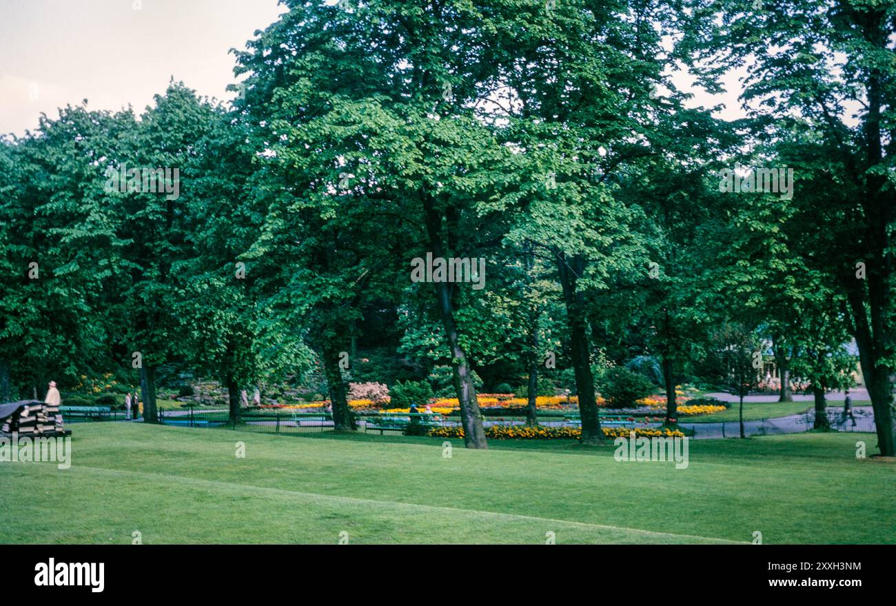 English countryside 1960s hi-res stock photography and images - Alamy