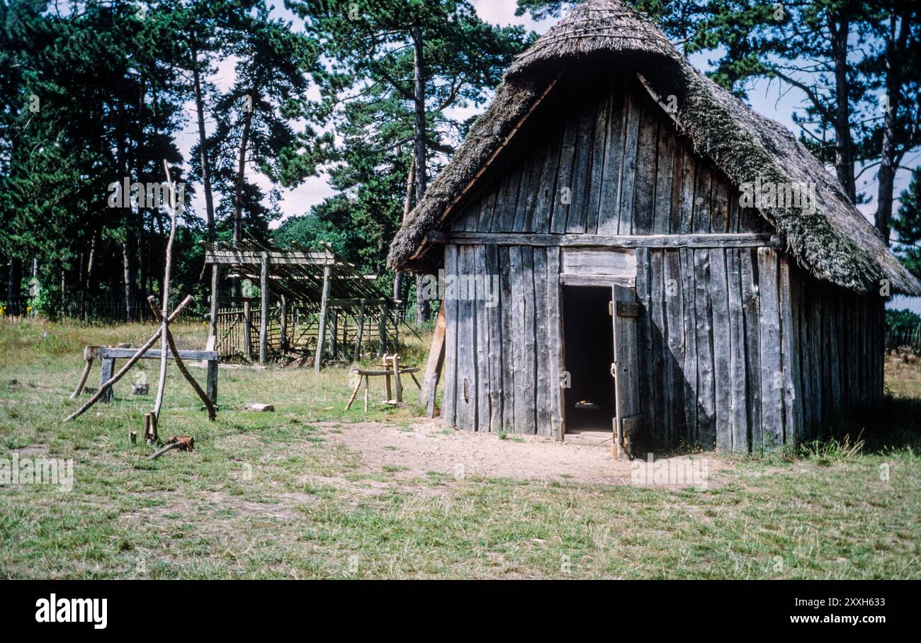 A small thatched barn in rural England Stock Photo - Alamy
