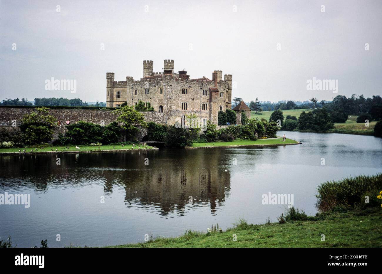 Leeds Castle and moat in 1991 Stock Photo - Alamy