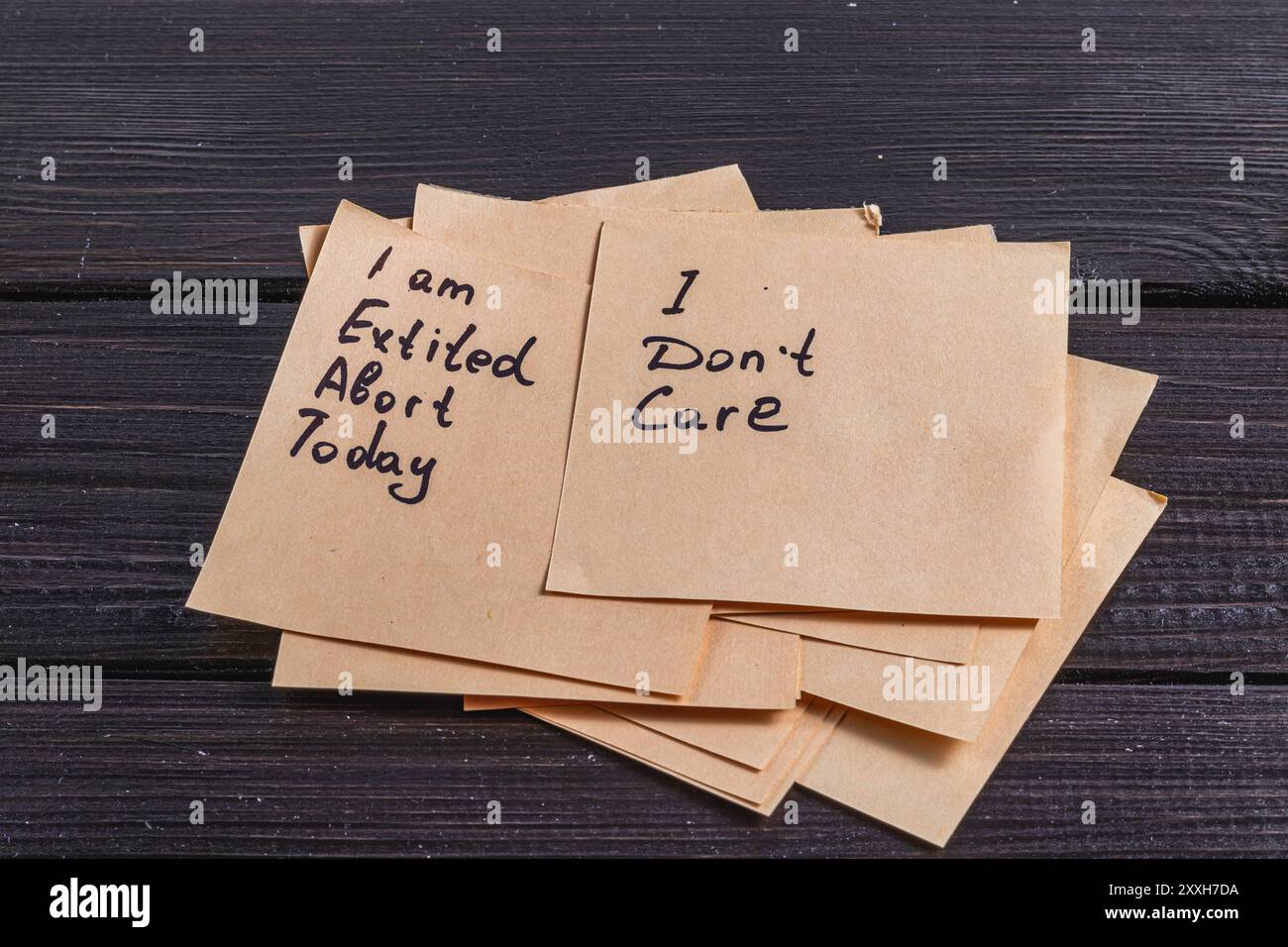 Positive messages on a desk Photo Stock Photo - Alamy
