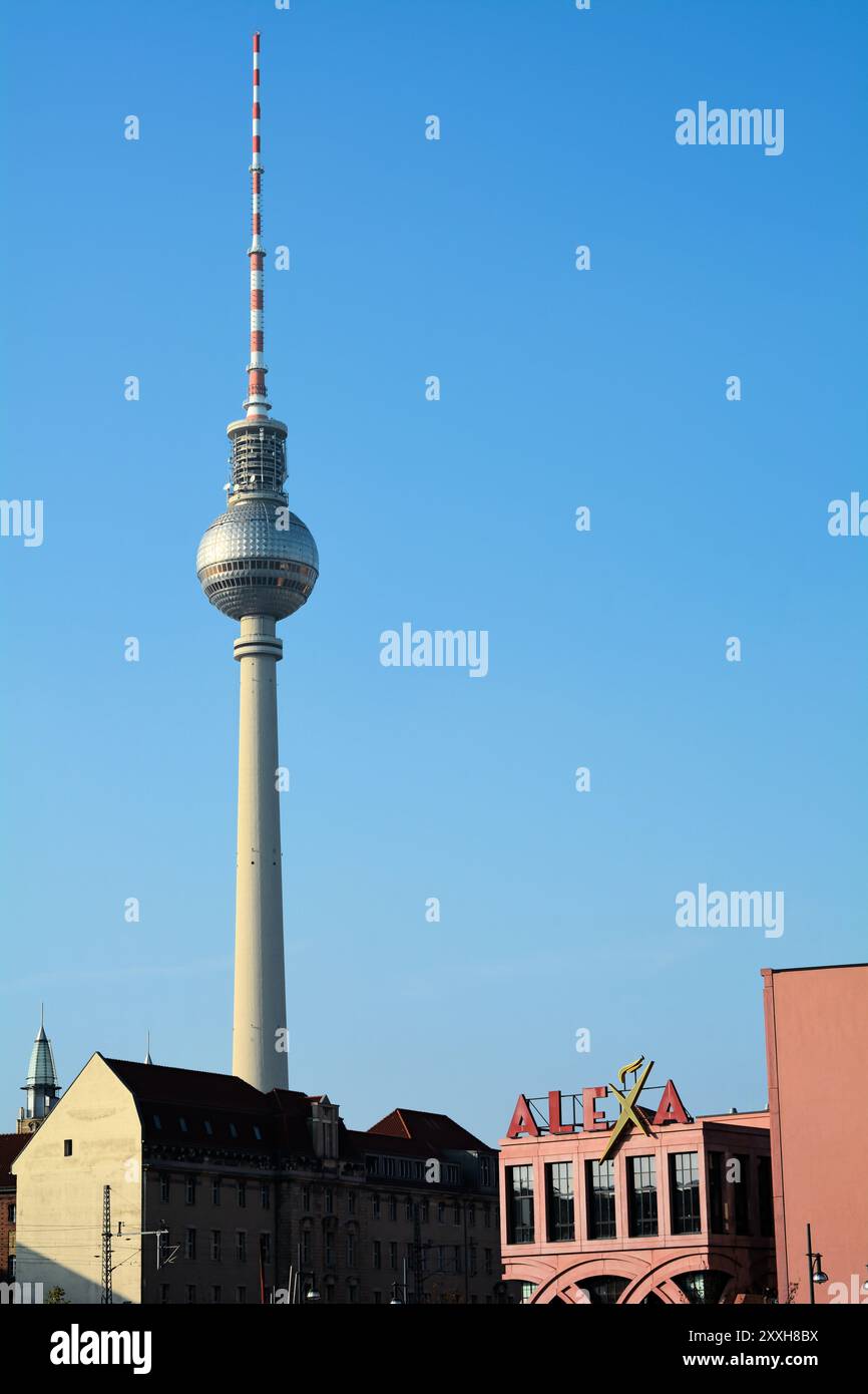 The television tower in Berlin and the popular Alexa department stores ...