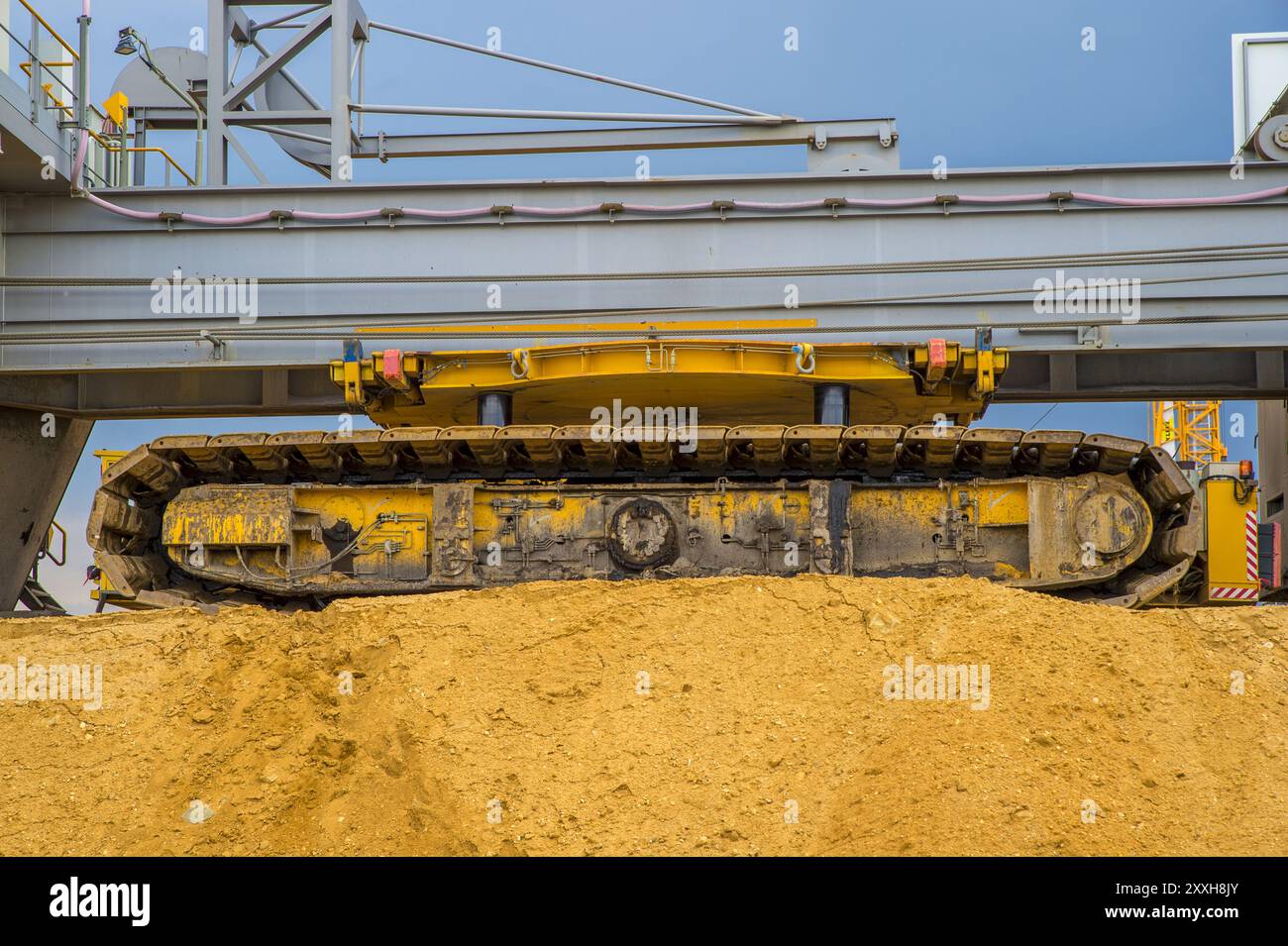 Chassis with caterpillar tracks of a mobile transformer Stock Photo - Alamy