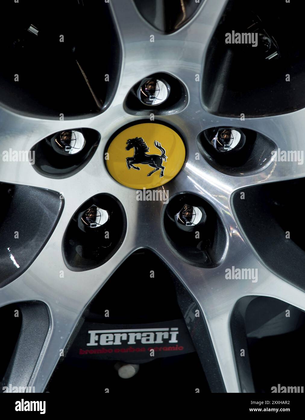 Ferrari felge hi-res stock photography and images - Alamy