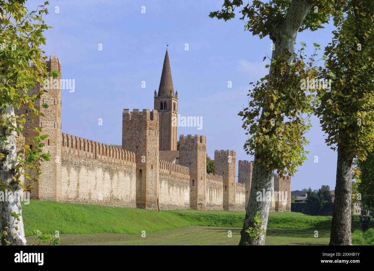 Cathedral montagnana hi-res stock photography and images - Alamy