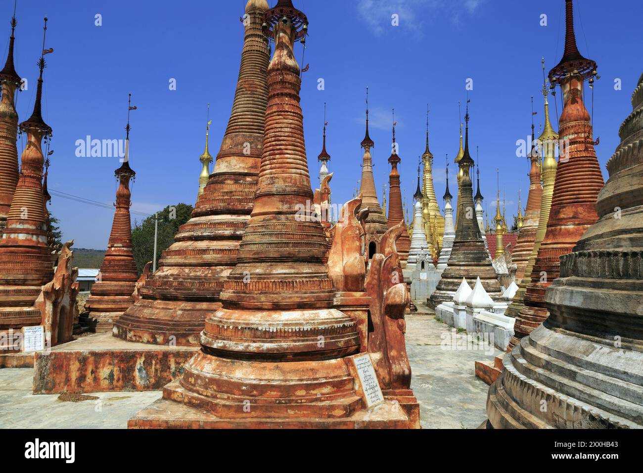 Shwe Inn Thein Stupas on Inle Lake in Myanmar Stock Photo - Alamy