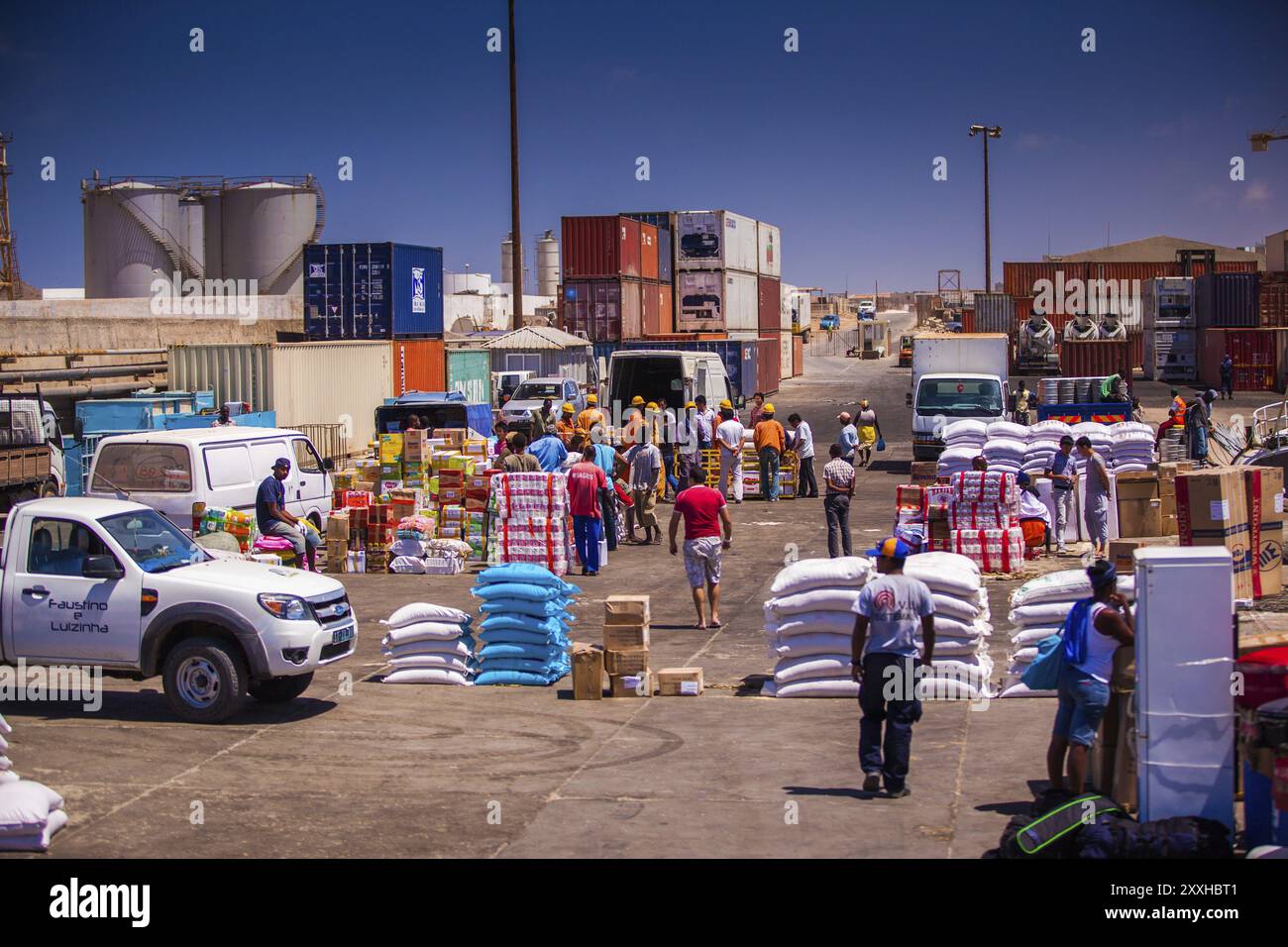 Prepared people hi-res stock photography and images - Alamy