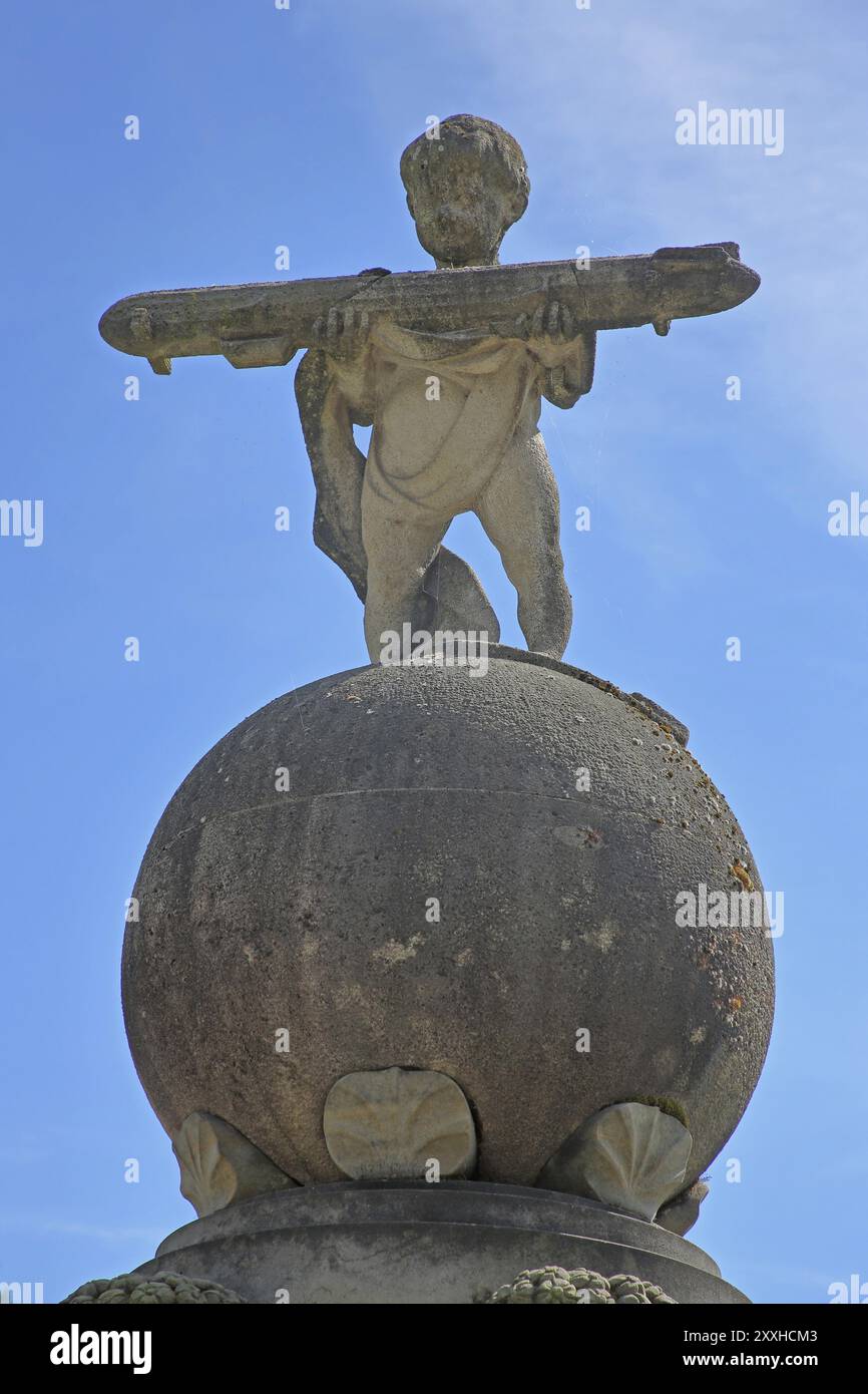 Jack with airship in arms, sculpture, miniature, ball, carry, detail ...