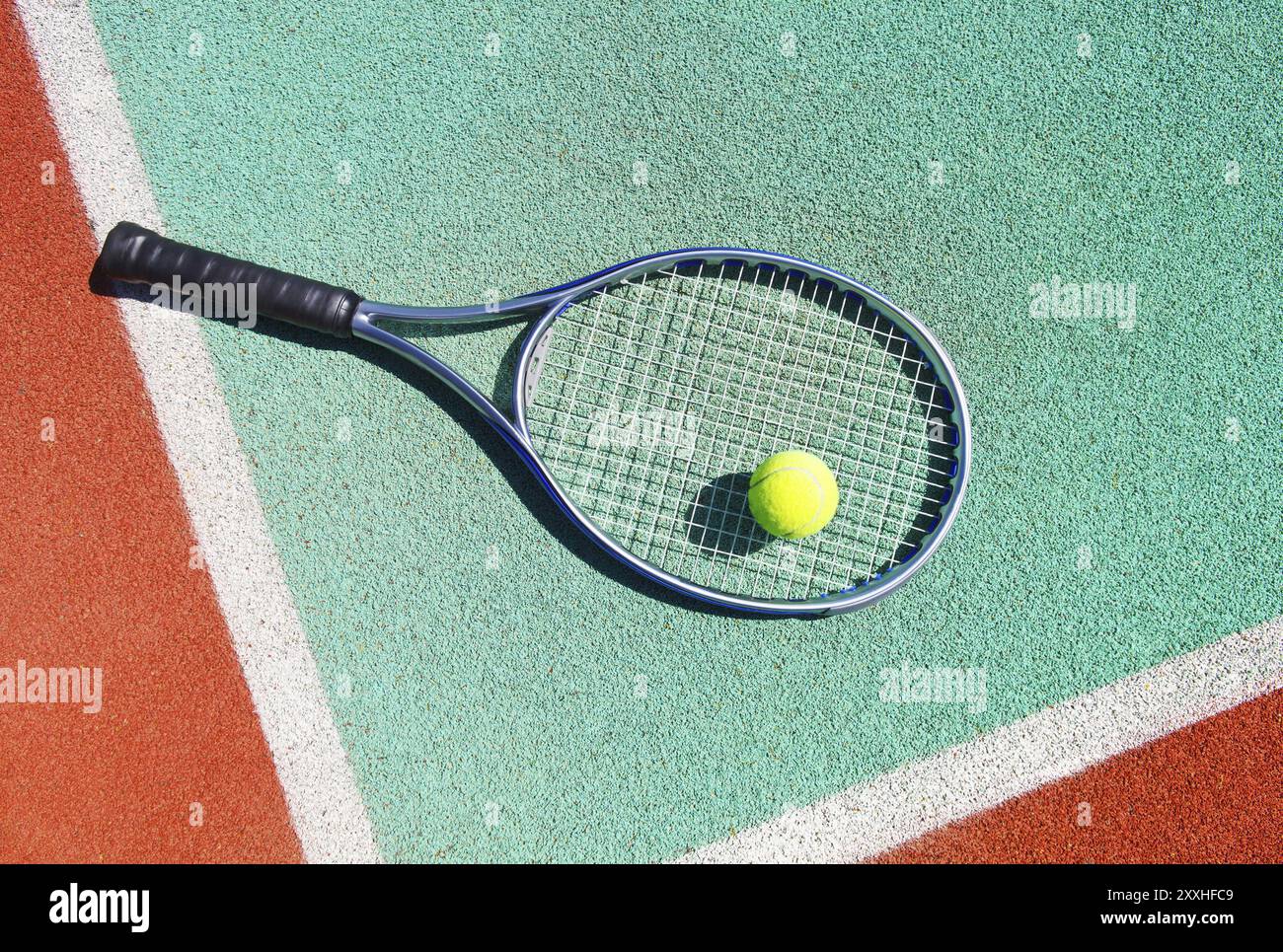 Close up tennis racquet hi-res stock photography and images - Alamy