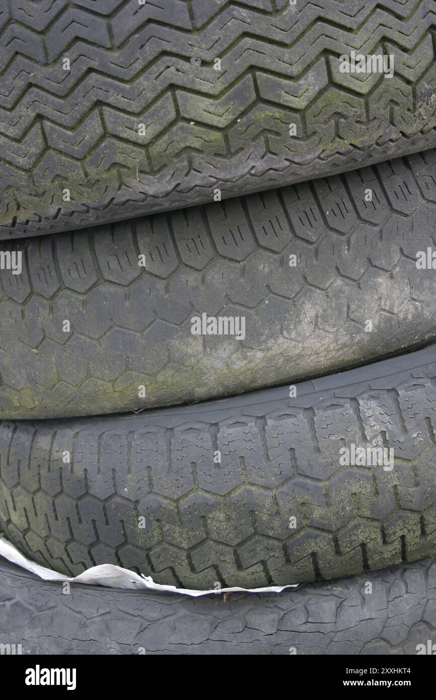 Old tyres on scrap hi-res stock photography and images - Alamy