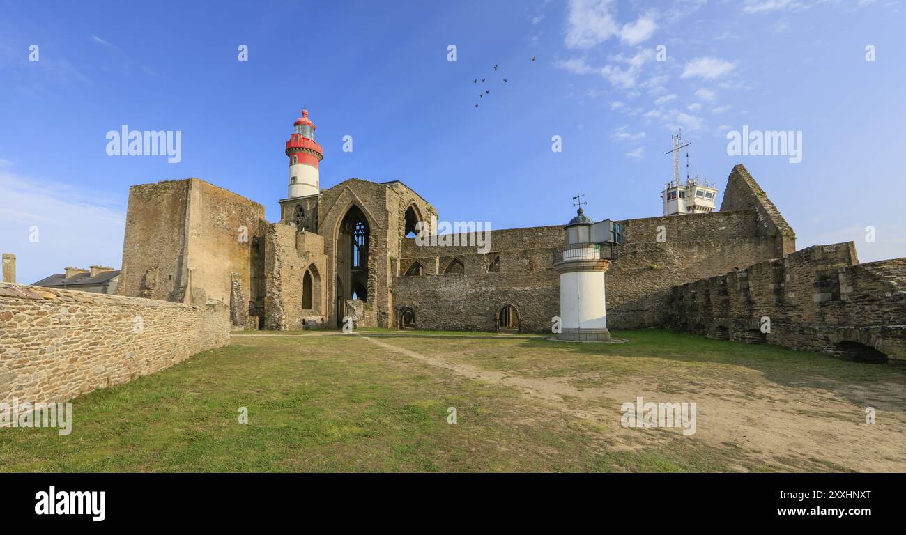 Semaphore, ruins of the Saint-Mathieu abbey and lighthouse on the ...