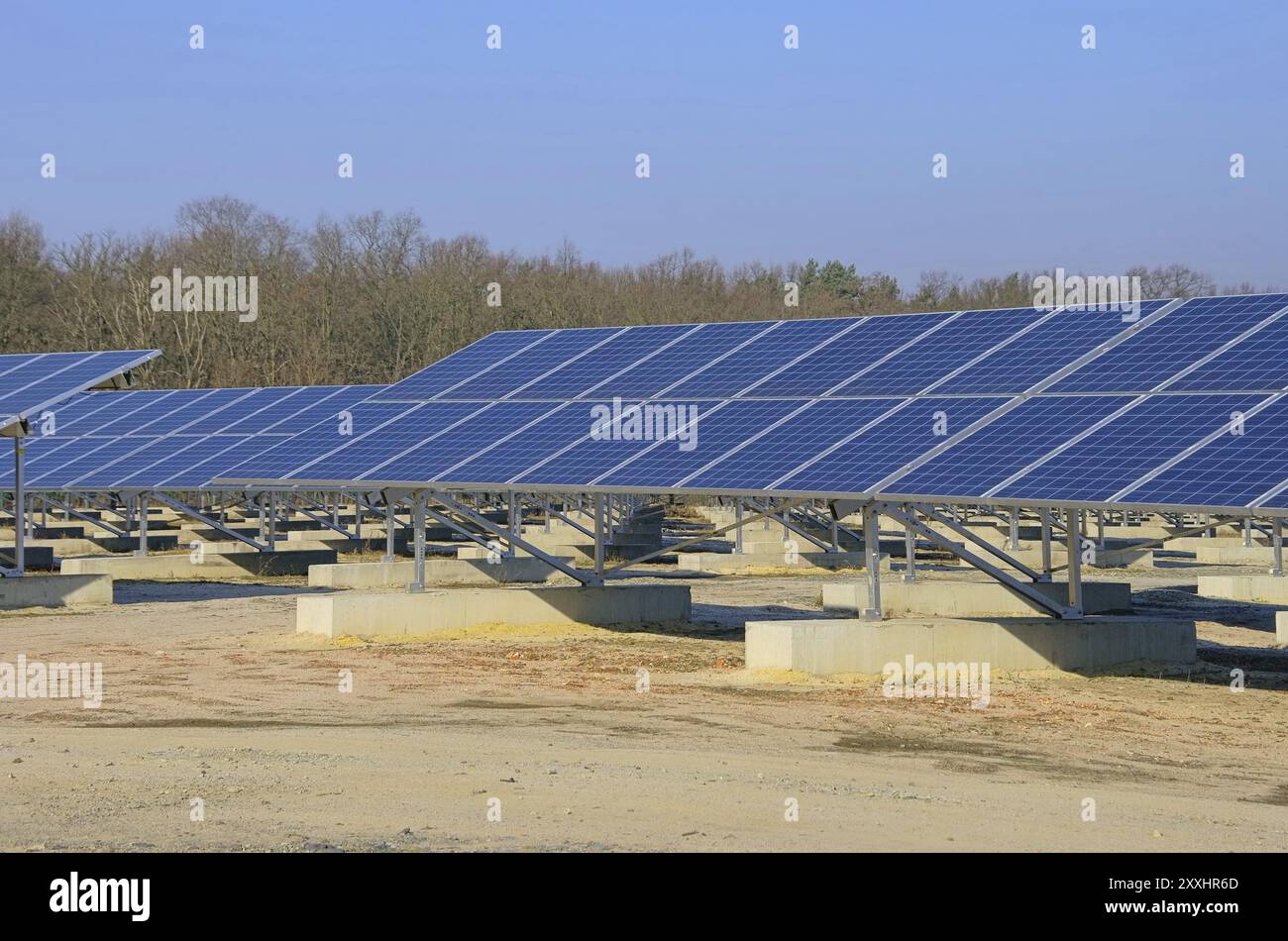 Solar plant on field, solar plant on field 10 Stock Photo - Alamy
