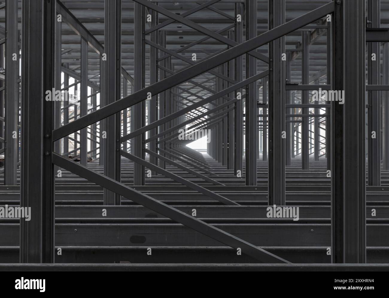 Steel construction of a high-bay warehouse Stock Photo - Alamy