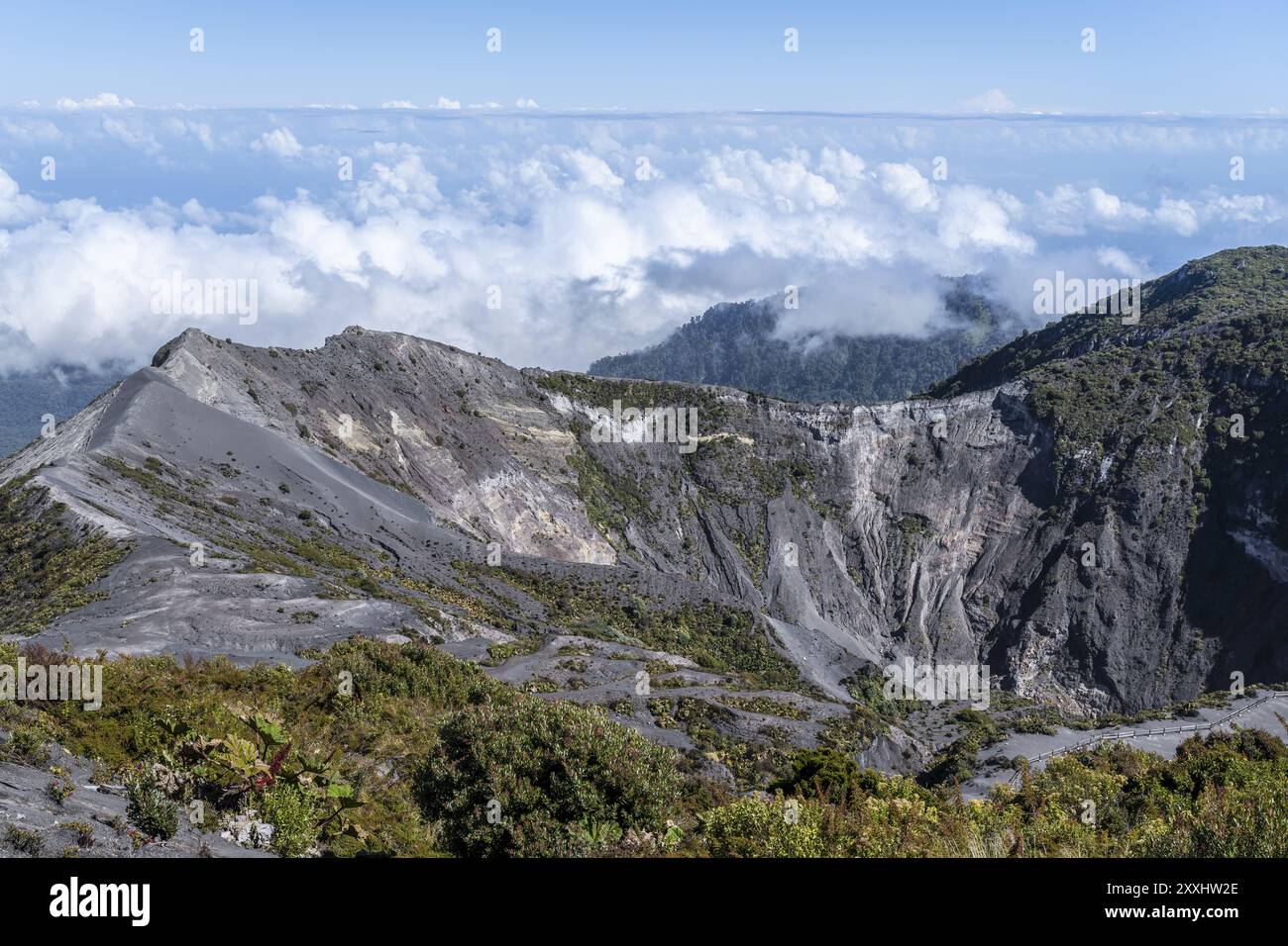 Irazu volcan np hi-res stock photography and images - Alamy