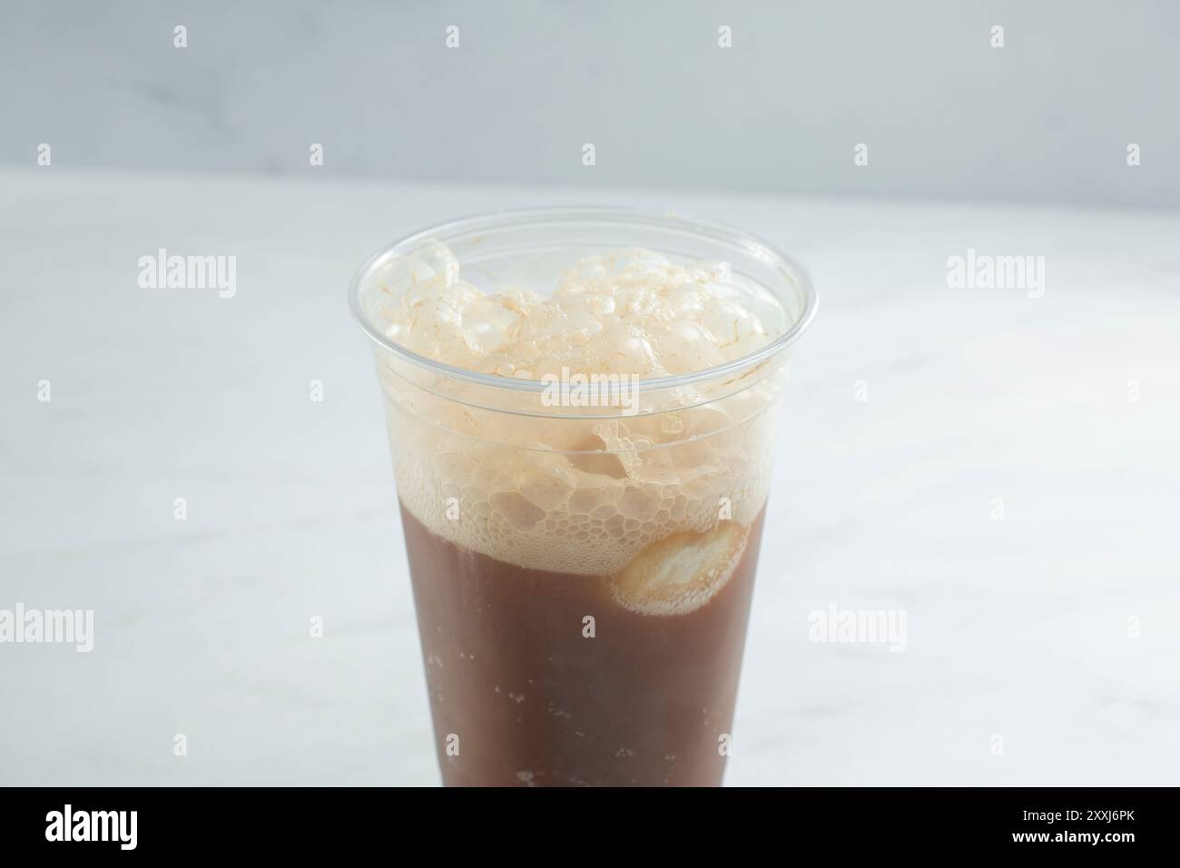 A view of a root beer float Stock Photo - Alamy