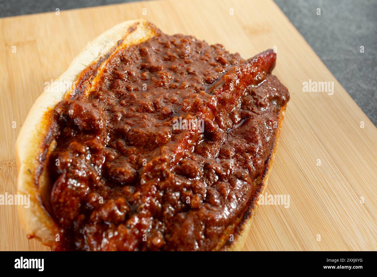 Chili dog hi-res stock photography and images - Alamy