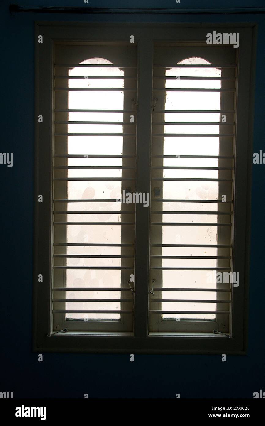 Bar protectors hi-res stock photography and images - Alamy