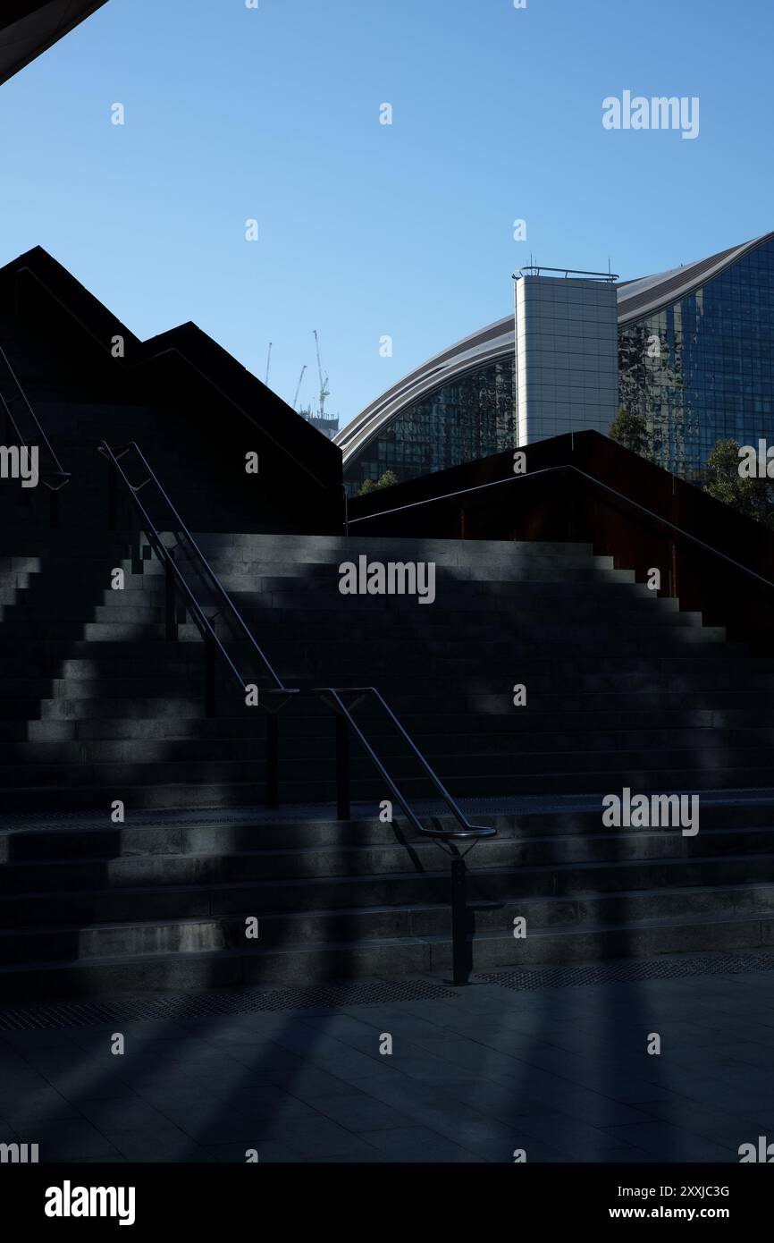 Dappled reflected light falling on the hard structures of Darling ...