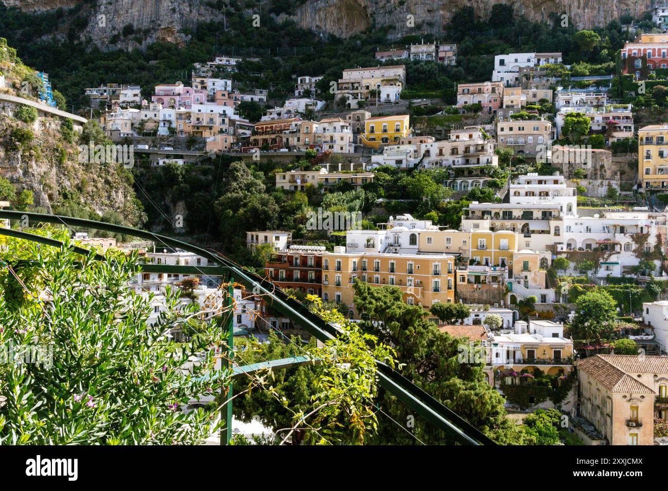 Hilltop resort hi-res stock photography and images - Alamy