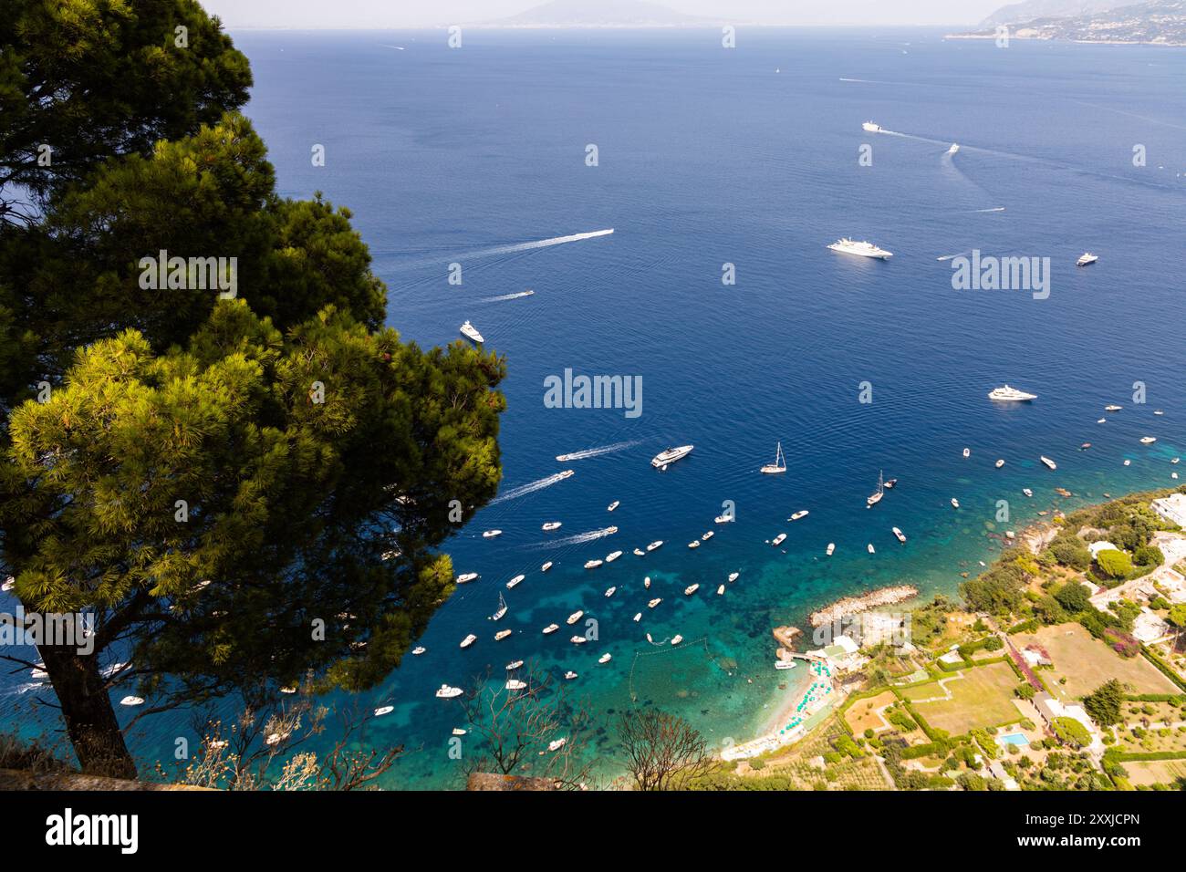 Italian cliff cliffside hi-res stock photography and images - Alamy