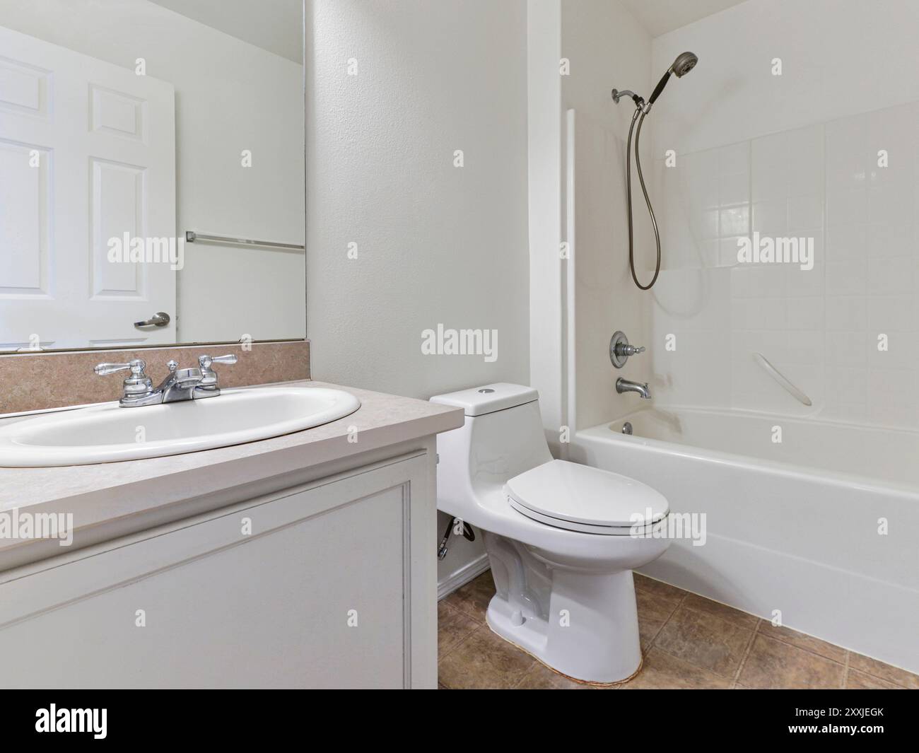 Modern residential bathroom interior Stock Photo - Alamy