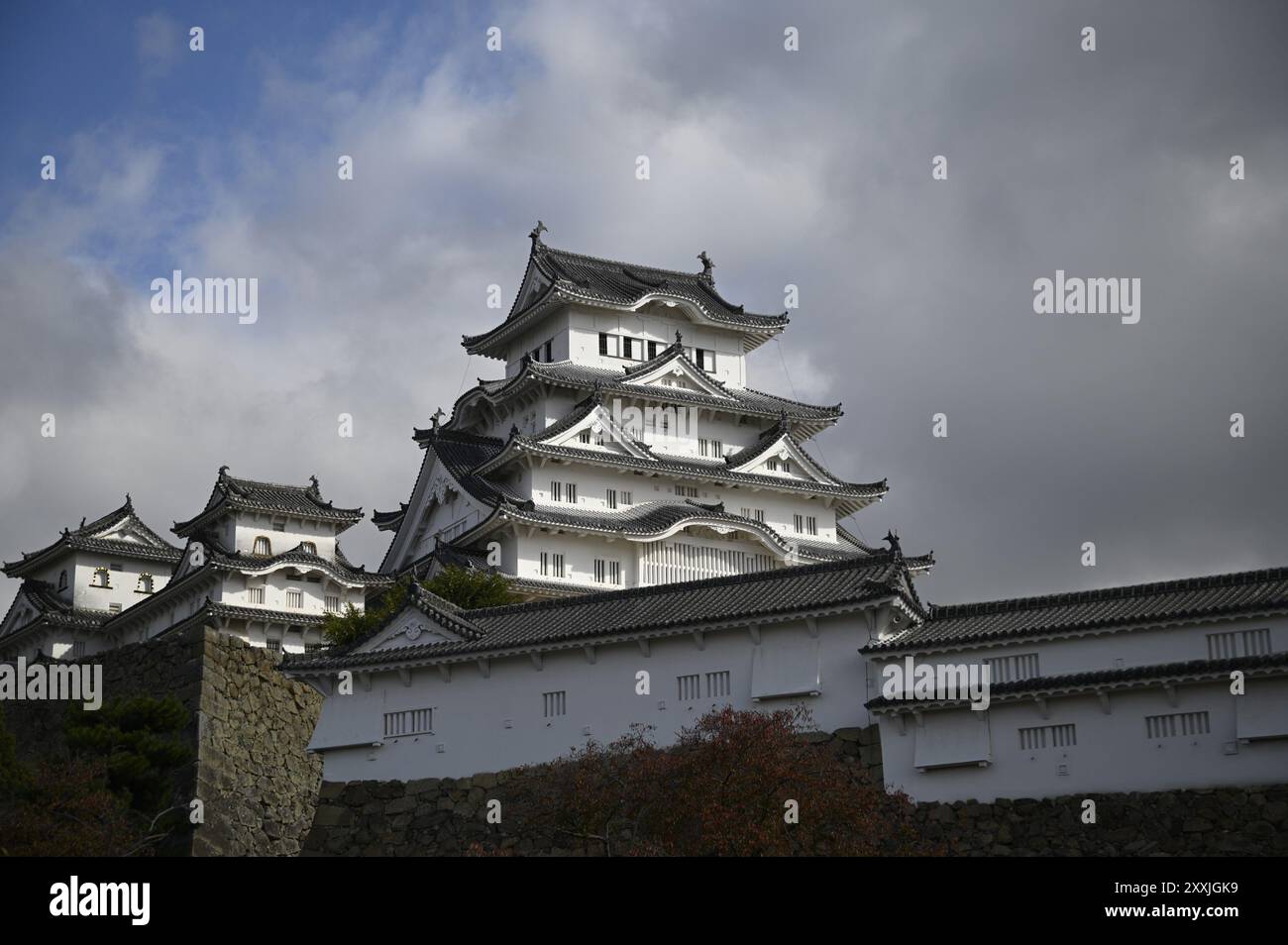 Scenic view of the Himeji-jō Main Donjon with its curved gables known ...