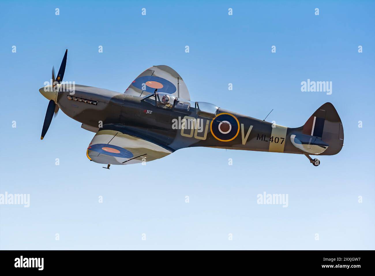 Raf fighter ace hi-res stock photography and images - Alamy