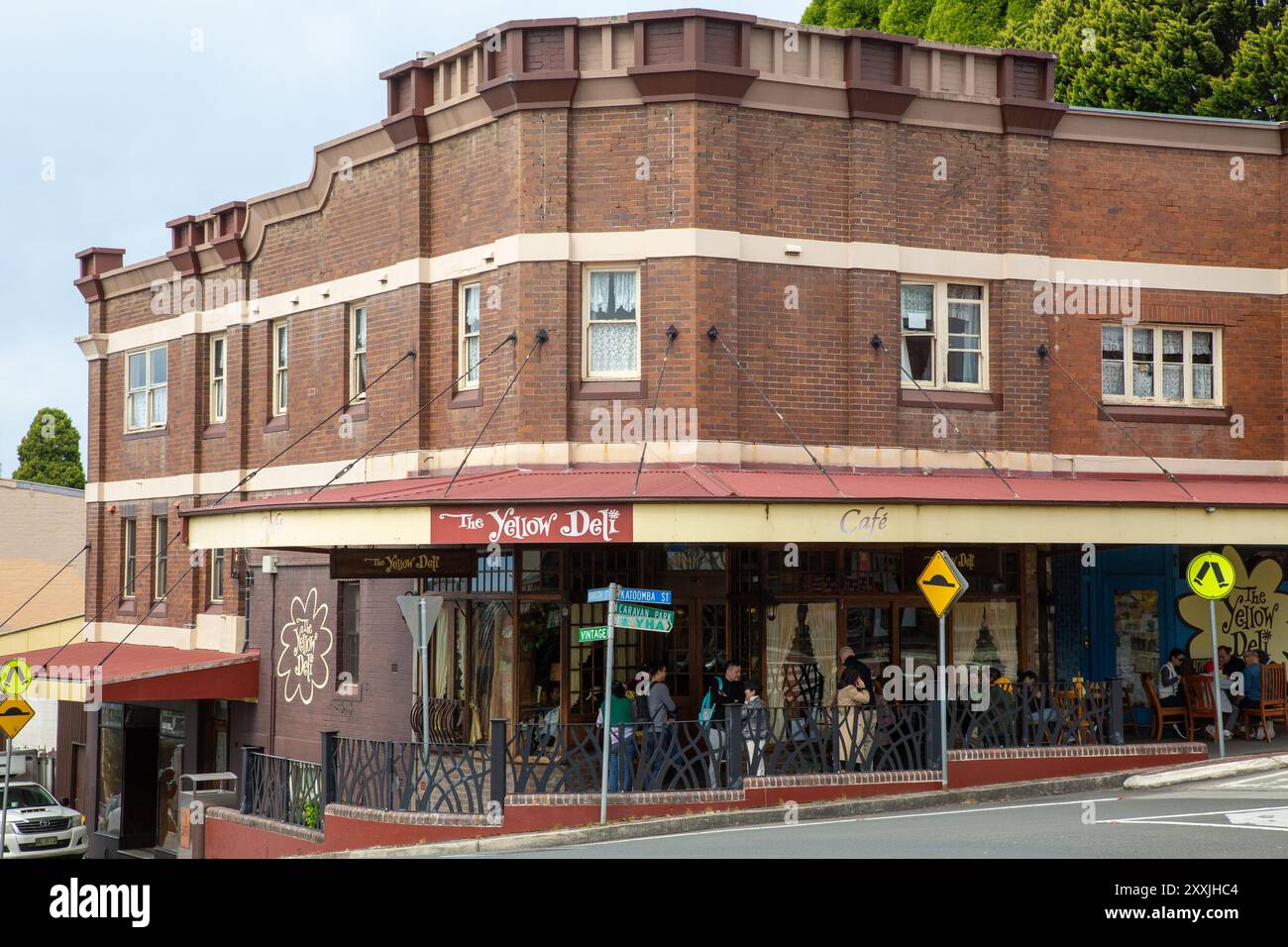 The Yellow Deli, Katoomba, NSW, Australia Stock Photo - Alamy