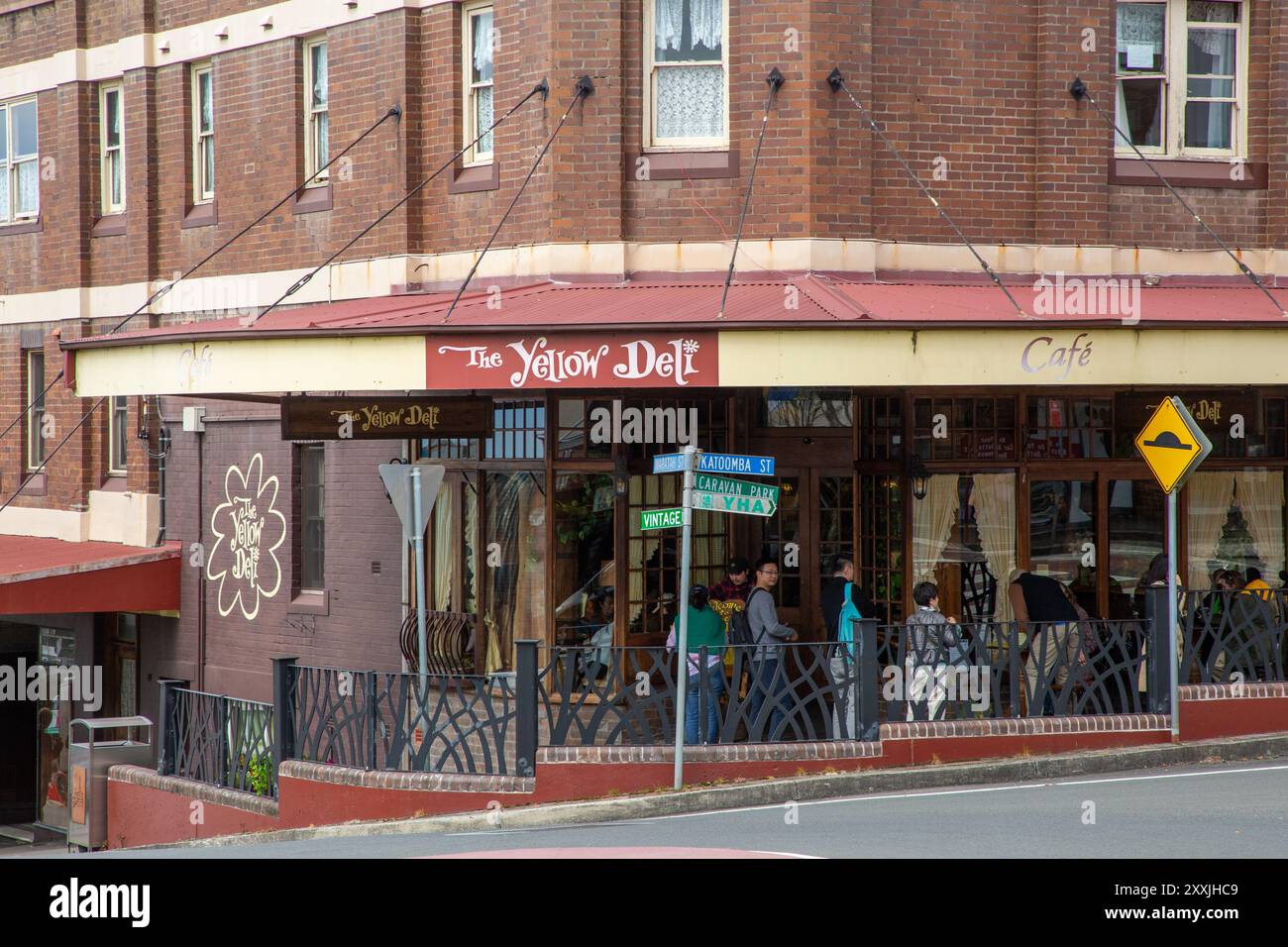 The Yellow Deli, Katoomba, NSW, Australia Stock Photo - Alamy