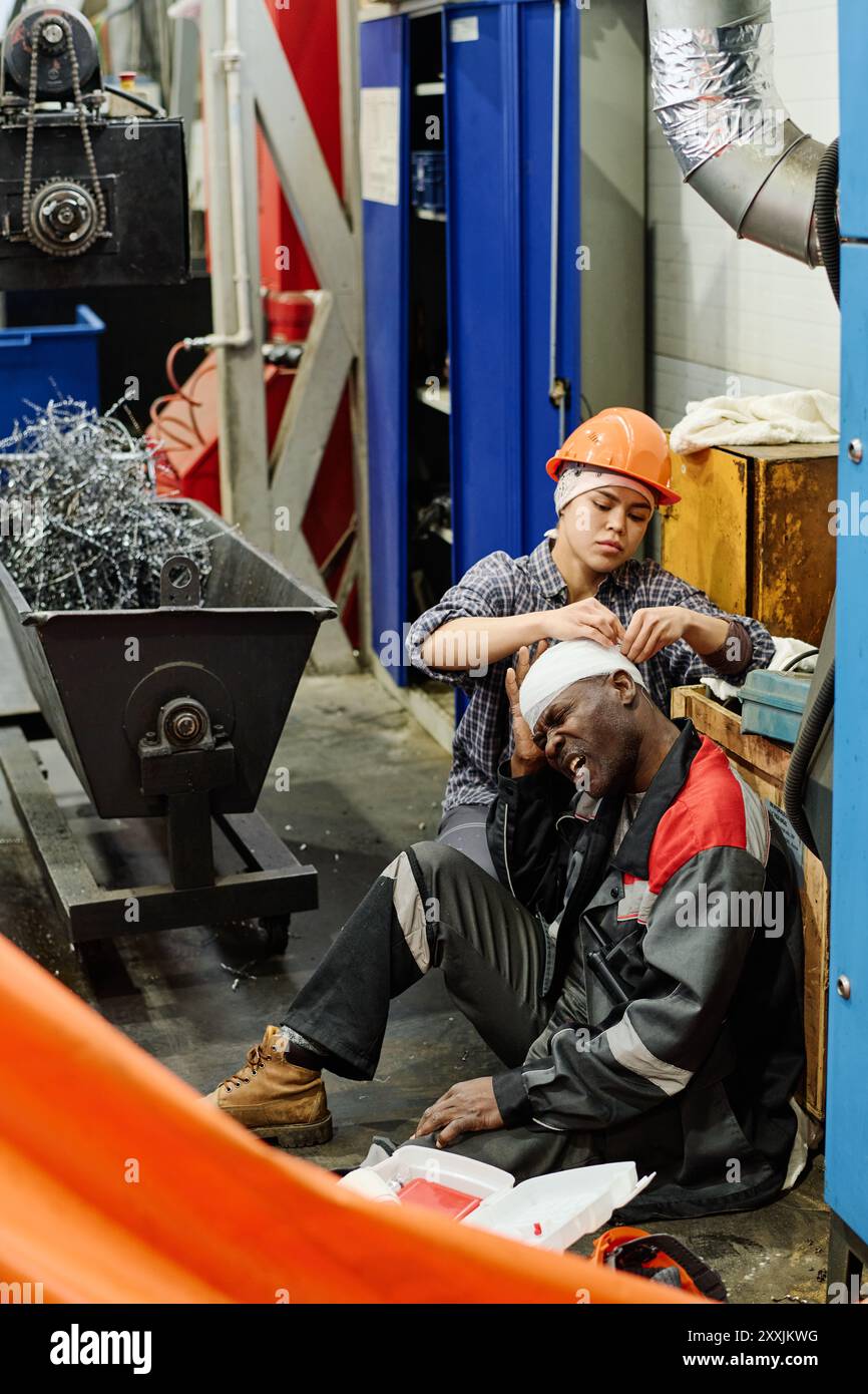 Highlighting safety hi-res stock photography and images - Alamy