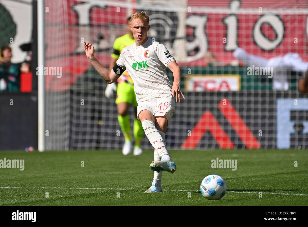 Tim BREITHAUPT (FC Augsburg), action, individual action, single image ...