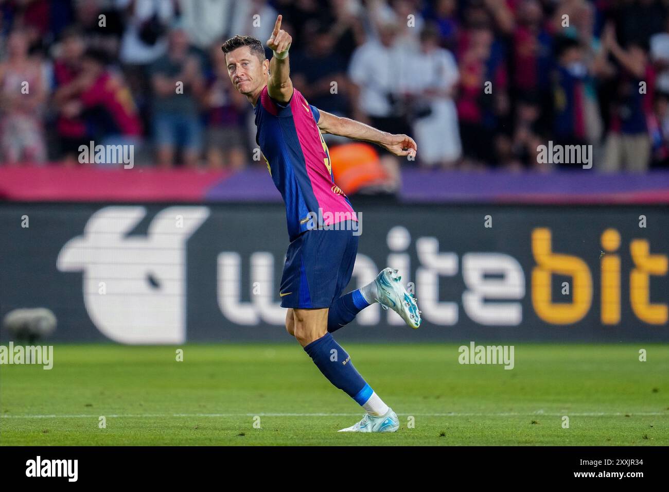 Robert Lewandowski of FC Barcelona celebrates after scoring the 2-1 ...