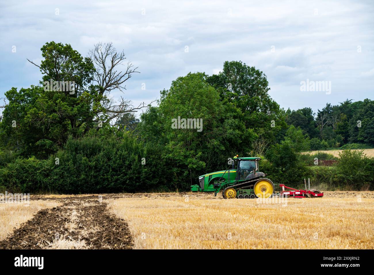 John Deere 8360RT caterpillar tractor with discs Stock Photo - Alamy
