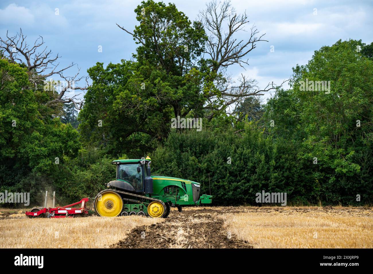 John Deere 8360RT caterpillar tractor with discs Stock Photo - Alamy