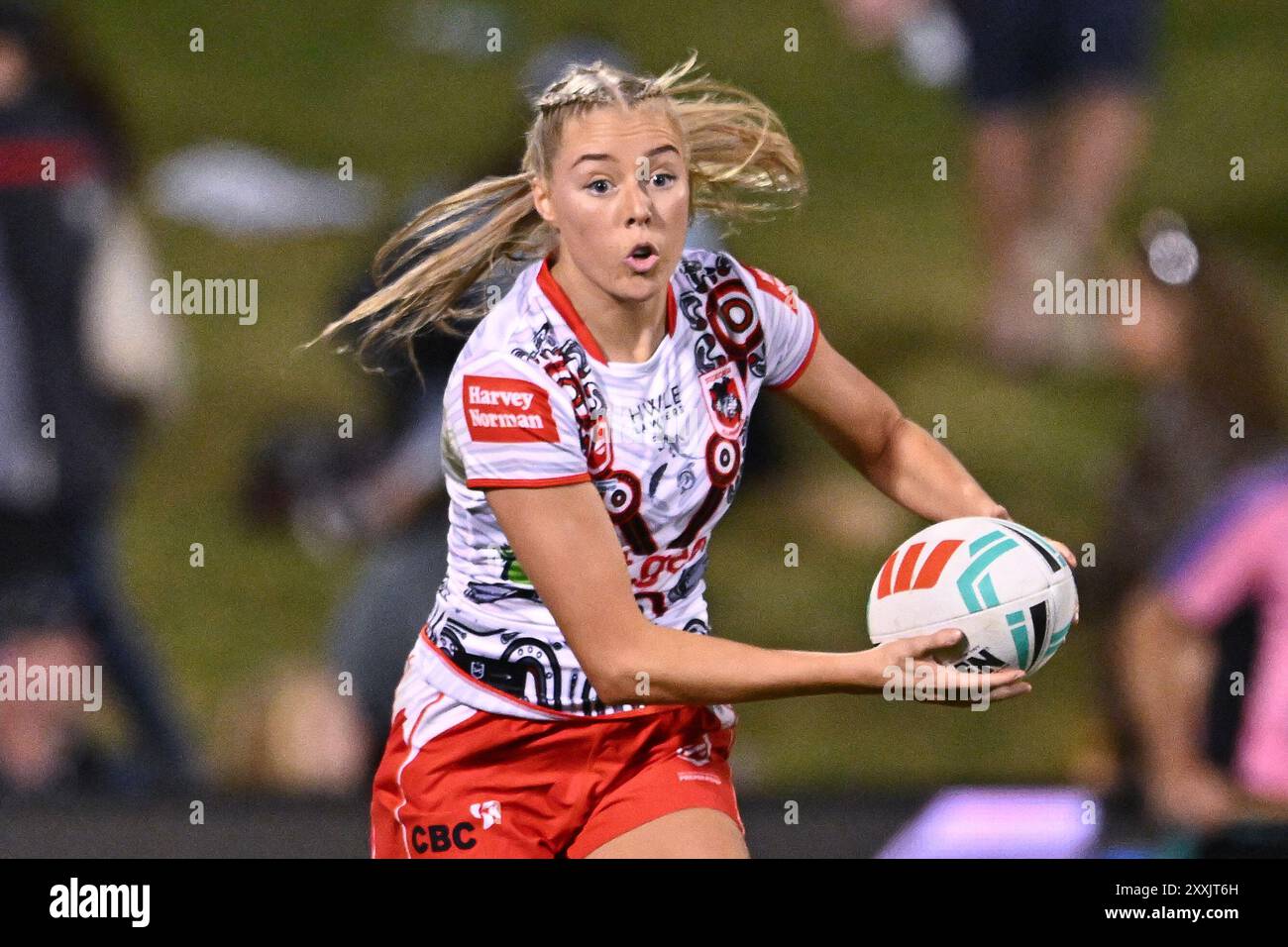 Wollongong, Australia. 25th Aug, 2024. Teagan Berry of the Dragons ...