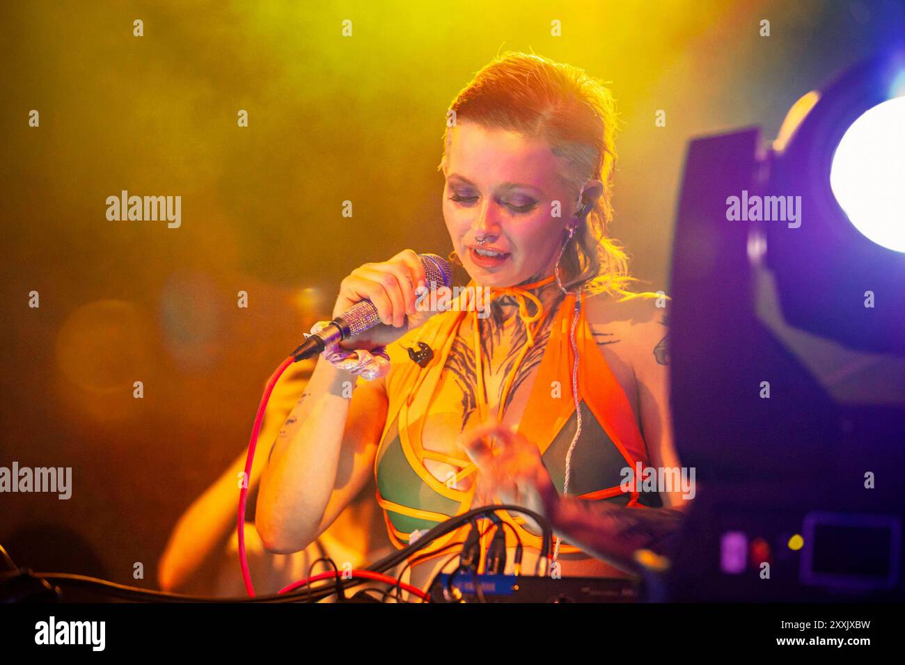 Edith Stehfest von ISO 3000 biem Airwaves Open Air im Strandbad Planitz ...