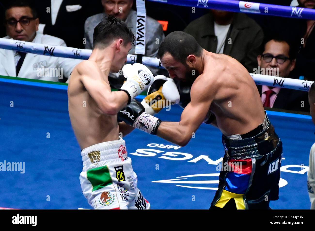 Mexico City, Mexico. 24th Aug, 2024. David Picasso of Mexico fights ...