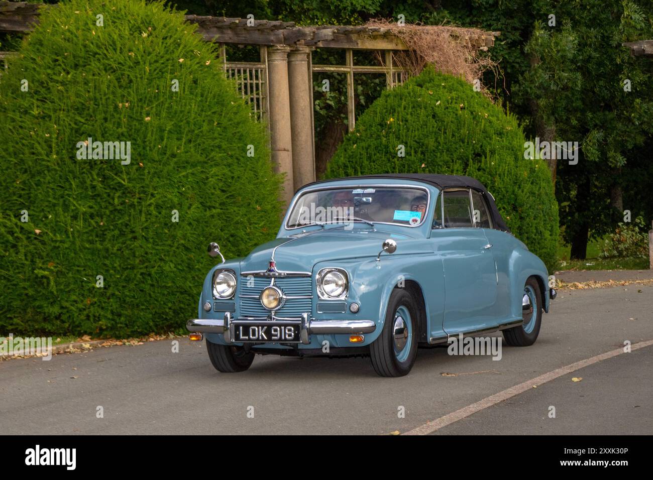 1951 50s fifties Blue Rover P4 2638 cc saloon car; Classic and Vintage ...